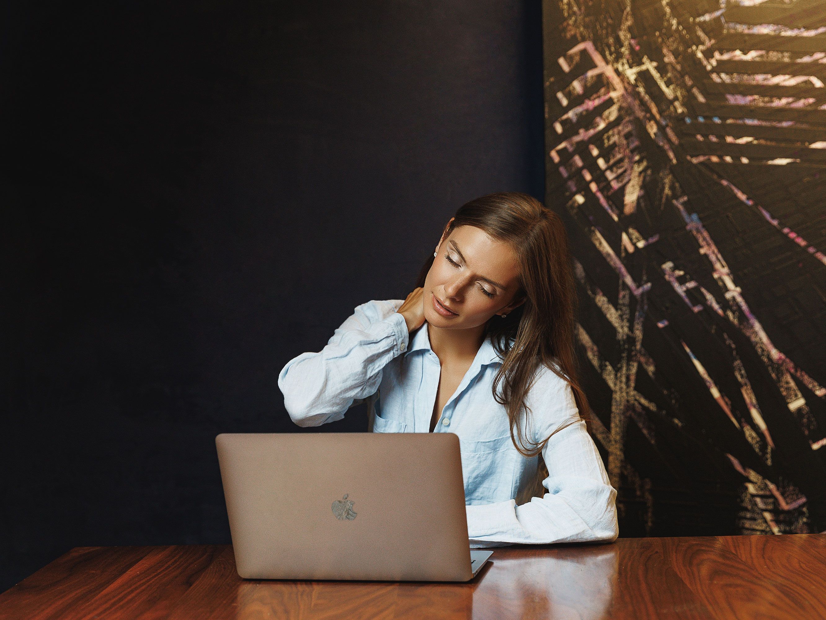 Why Neck Pain Relief in NYC Works Better with Professional Guidance